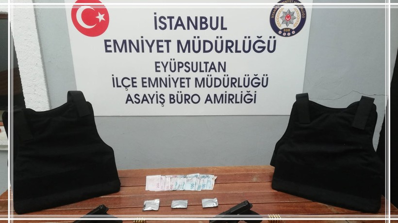 İstanbul'da Uyuşturucu Operasyonu! 4 Şüpheli Tutuklandı İstanbul'da Uyuşturucu Operasyonu! 4 Şüpheli Tutuklandı