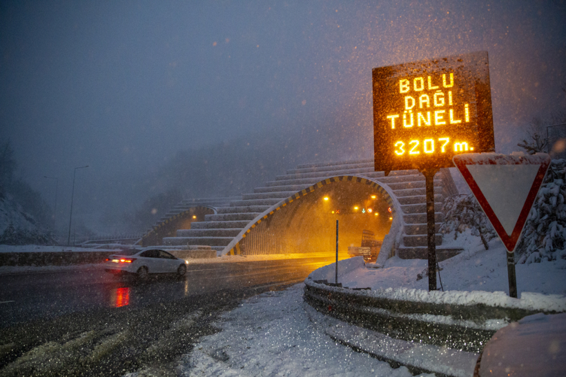 Araçlar çalışmadı, göller dondu! Türkiye’nin en soğuk ili belli oldu